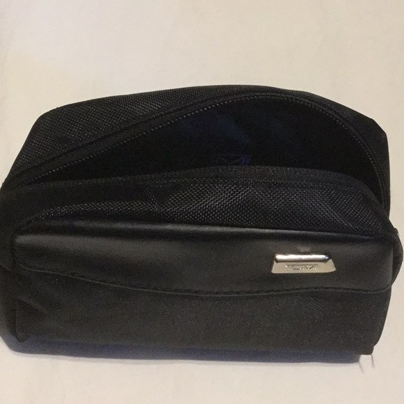 Tumi | Bags | Tumi Soft Travel Case | Poshmark